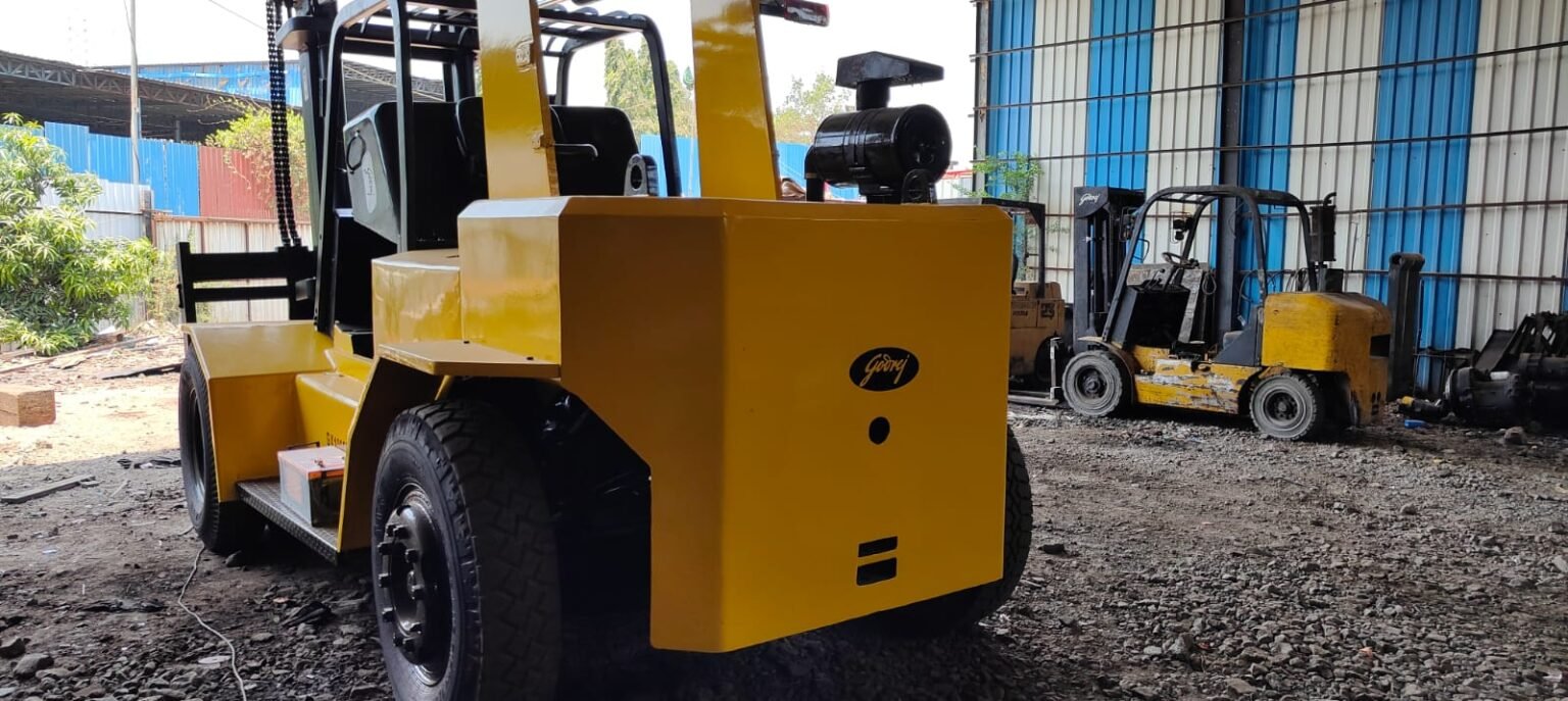 10 Ton Forklift Rental Service - Bharat Lifter